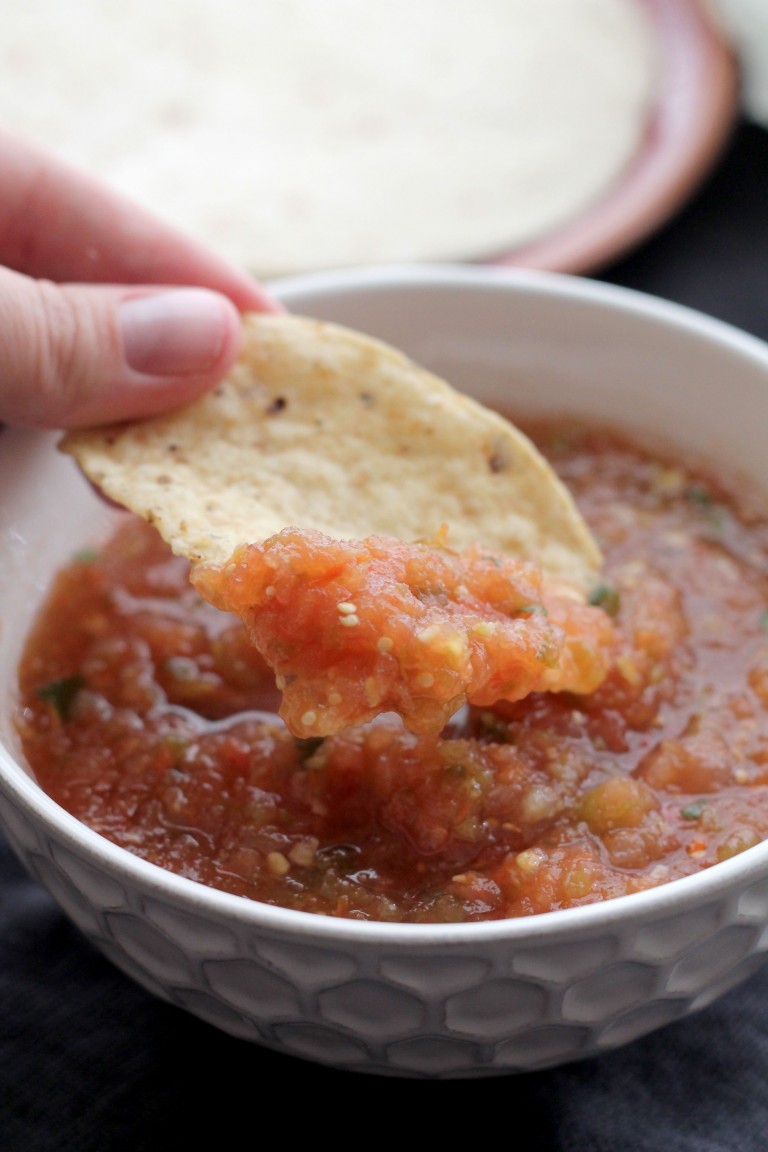 Easy Salsa Casera (Homemade Salsa) | Easy Recipes From Home